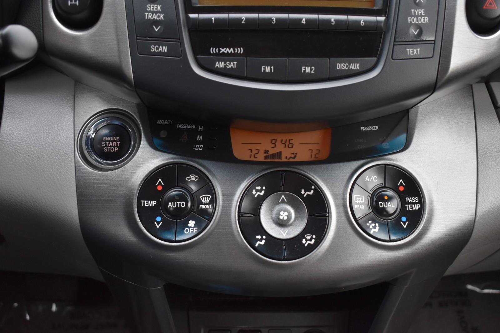 Toyota Rav4 2010 Interior